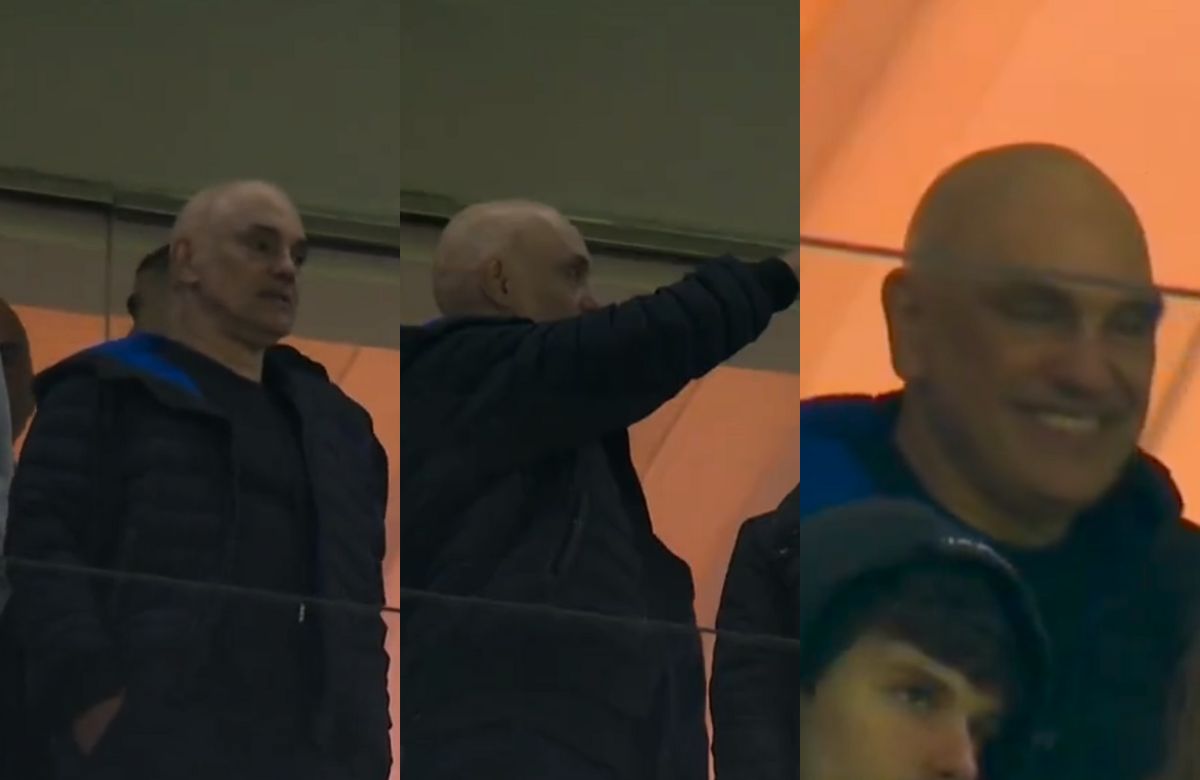 Moraes vai a jogo e é flagrado ao fazer gesto obsceno