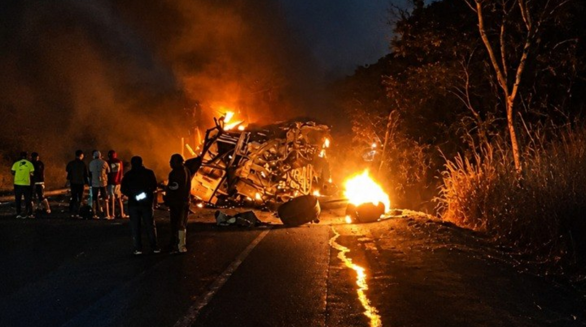 Acidente provoca congestionamento de 30 km na BR-251